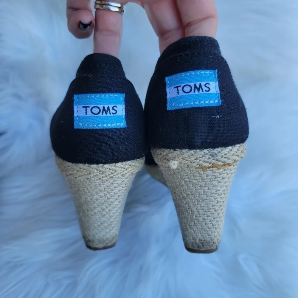 Toms | Shoes | Toms Open Toed Espadrille Wedge 85 | Poshmark